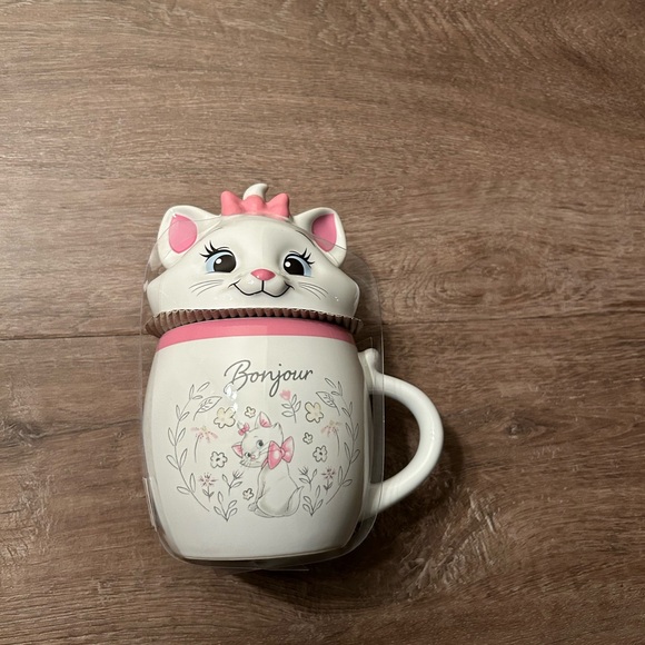 Disney | Accessories | Nwt Disney Marie Mug With Sculpted Lid The ...